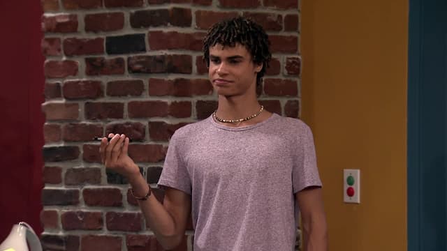 Watch Some Assembly Required Season 3 Episode 1 - Raindrop Rabbit ...